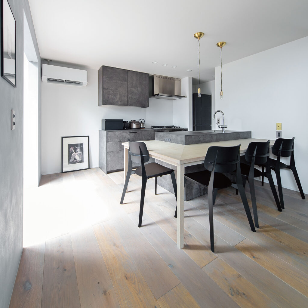 オイル塗装仕上げの床材 | SUBACO（スバコ）| 小さな家を神戸・西宮・明石で 新築戸建て注文住宅