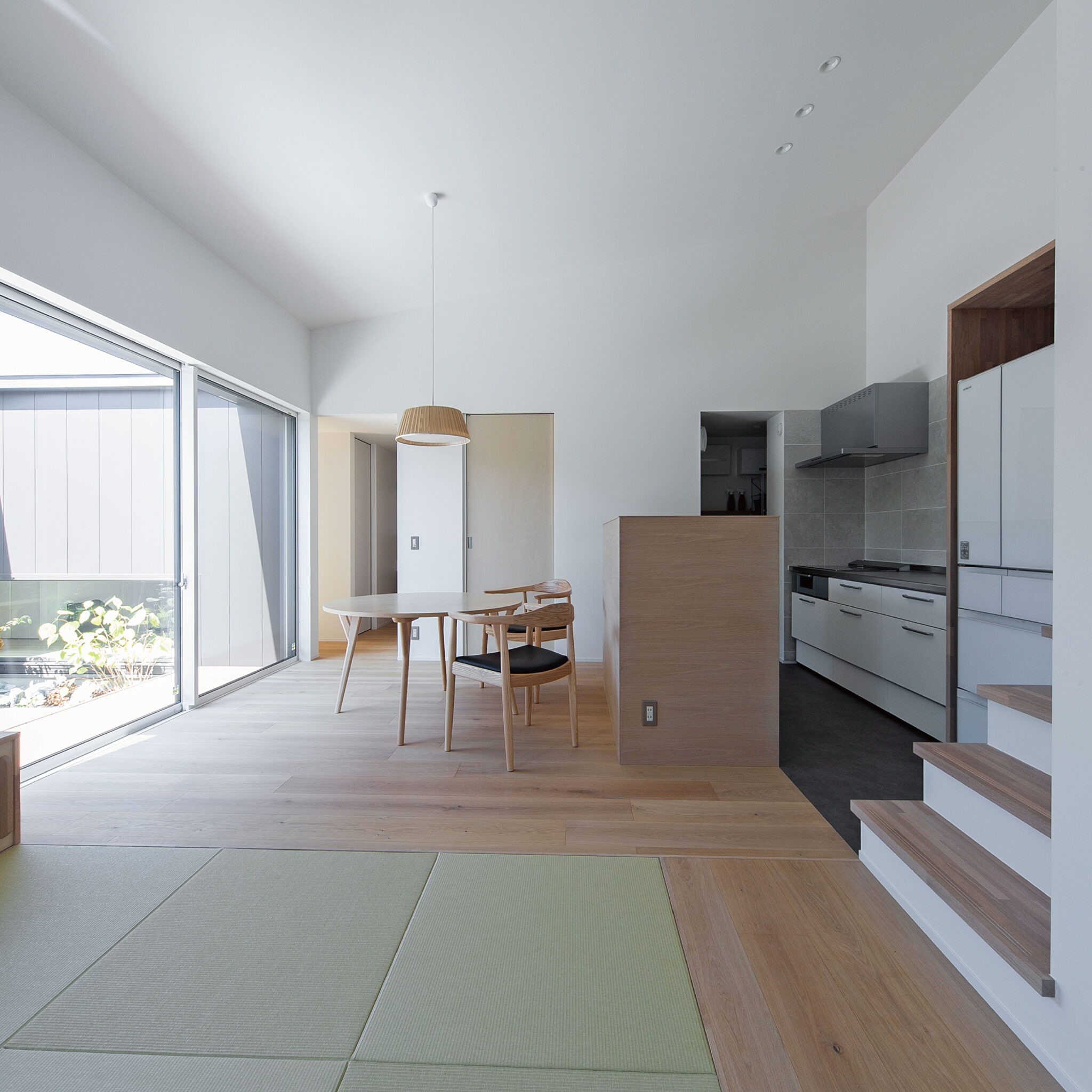 システムキッチンと造作キッチン—どちらを選ぶべき？【後編】 | SUBACO（スバコ）| 小さな家を神戸・西宮・明石で 新築戸建て注文住宅